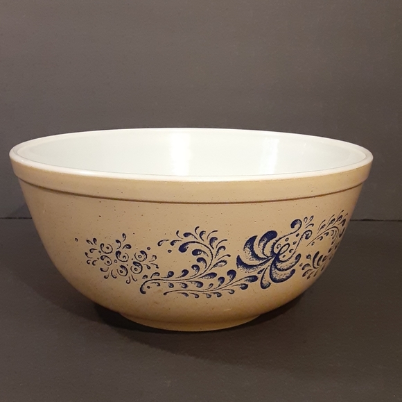 Pyrex | Kitchen | Vintage Pyrex 43 Homestead 25 Liter Quart Nesting ...